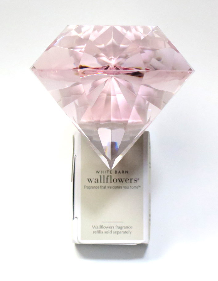 商品説明 【バスアンドボディワークス/Bath&Body Works】 Wallflowers Fragrance Plug ピンクダイヤモンド(Pink Diamond) 人気沸騰中！Bath&BodyWorksのプラグイン芳香剤 お好き...