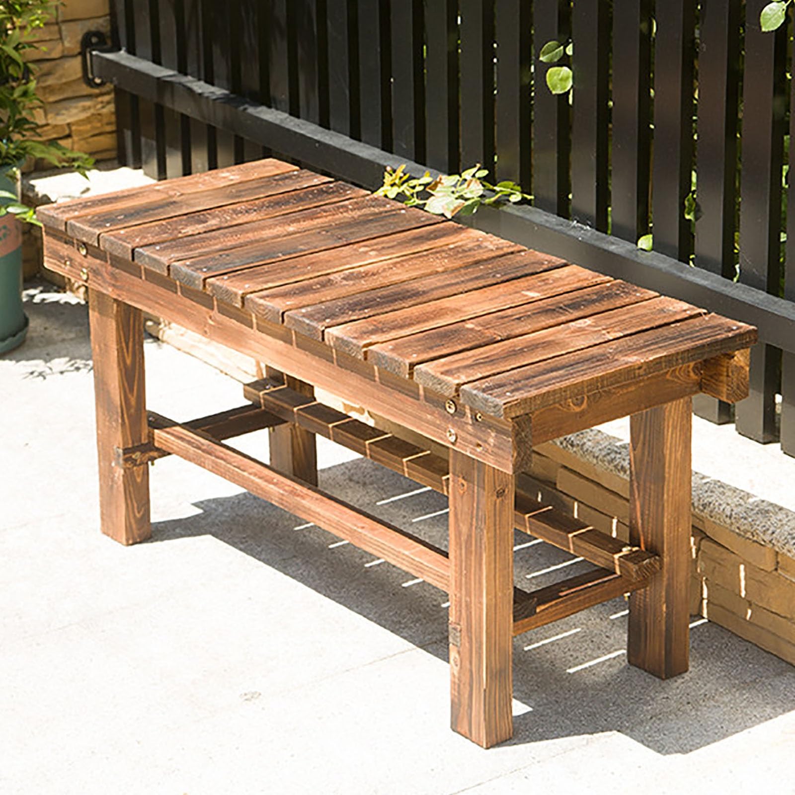 · 耐久性のある素材：木製ベンチは、木目がはっきりしていて硬い天然無垢材を使用しています。高温炭化処理と水性塗料の組み合わせにより、雨や日光に強く、表面が滑らかで、耐摩耗性に優れ、傷がつきにくいのが特徴です。· 強力な耐荷重性：ロングベンチ...