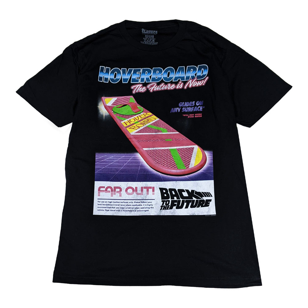 映画『バック・トゥ・ザ・フューチャー』のオフィシャルTシャツです。バック・トゥ・ザ・フューチャー PART2に登場する空飛ぶスケーボー「ホバーボード」の広告風デザイン。映画公開当時にイメージされた近未来的な世界観がたまりません コンディショ...