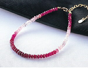 天然ルビーブレスレットk14gf ★チェーンにはk14gfの刻印があります。 ■サイズ：約16〜21cm ((k14gfのアジャスターで5cmの調節OK) ■宝飾ケース付き