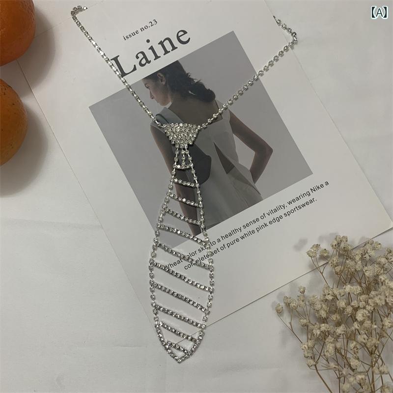 ネクタイ幅：極狭（7cm以下）サイズ: 3cm