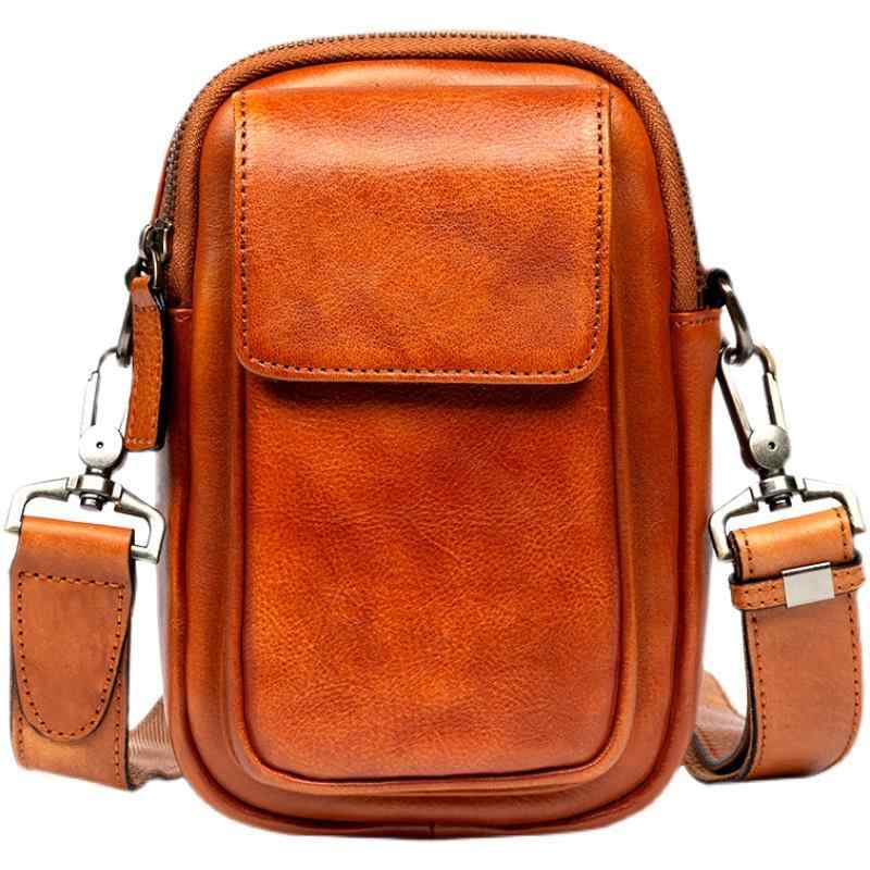 素材: 牛革革素材: 最上層牛革開閉方法: ジッパー形状: 長方形内部構造: ジッパーポケット.携帯電話ポケット.書類スペース.中間ジッパーポケット内側の仕切り：有リュック方式：メッセンジャーショルダー裏地素材：ポリエステル綿昇降部タイプ：...