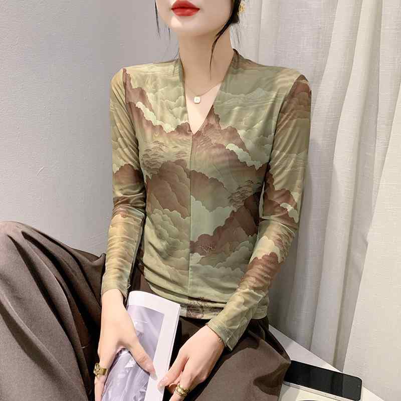 長袖 tシャツ レディース Vネック トップス インナー 秋冬 大きいサイズ スリムフィット メッシュ 総柄 プリント 大人 上品 エレガント おしゃれ