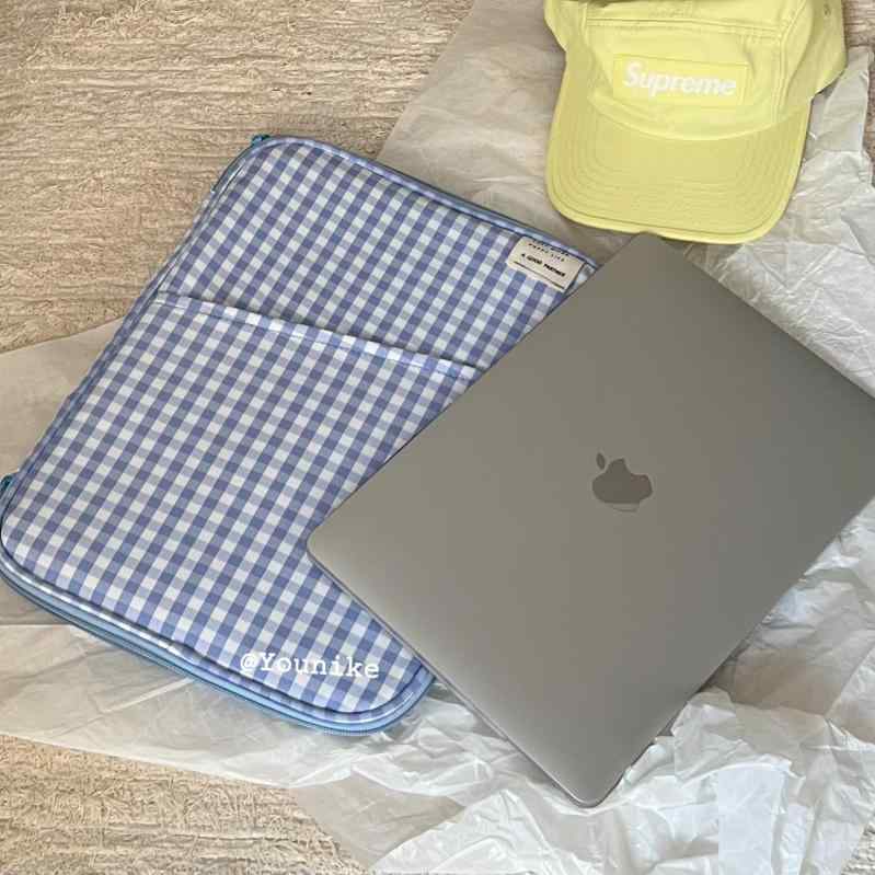 素材: ポリエステル