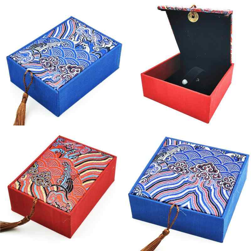 ジュエリーボックス ミニ 刺繍入り アクセサリー 収納 整理 小物 装飾品 ペンダント ブレスレット タッセル コンパクト ポータブル 赤 青 波模様 母の日 ギフト