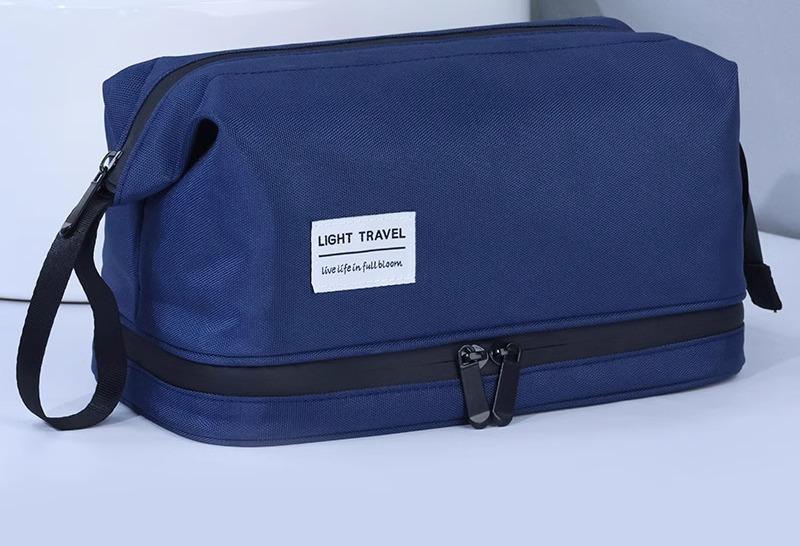 化粧ポーチ 大容量 収納 旅行 普段使い スイミング 二層 ファスナー 乾湿分離 防水 軽量 吊り下げ可 カジュアル 大きいサイズ 黒 紺 ピンク