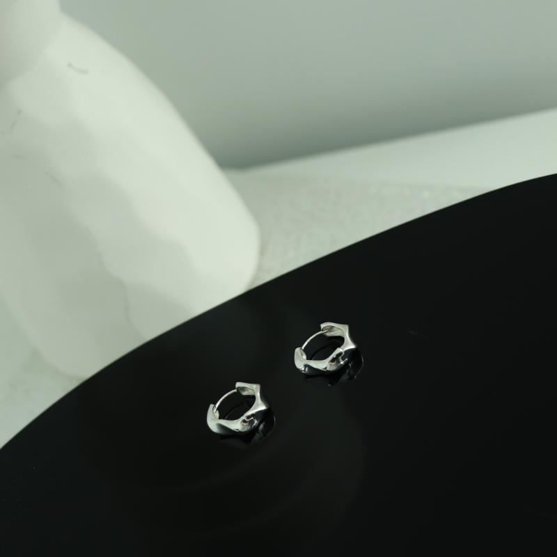 ・素材: 合金、銀メッキ、金メッキ・商品種別: アクセサリー・性別: 女性・カラー展開: シルバー、ゴールド