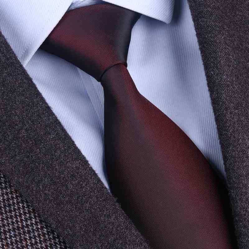 素材: ポリエステル服装技術：先染め織り