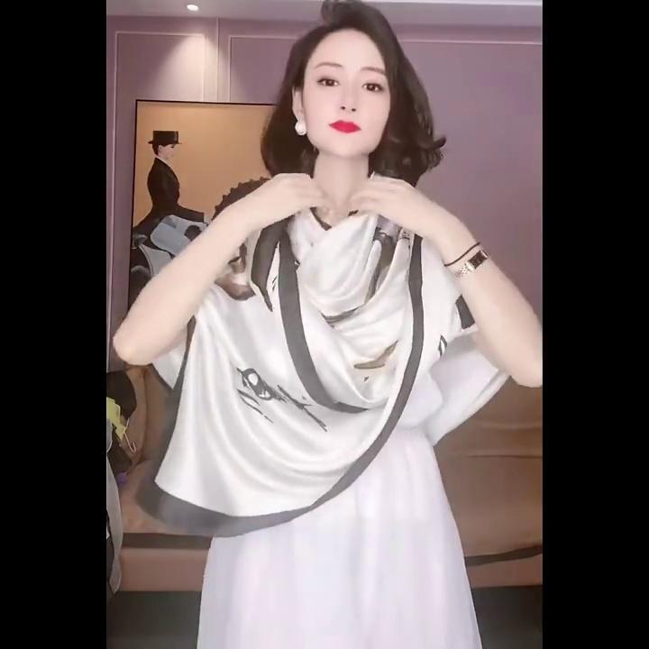 幅：90cm長さ: 180cm