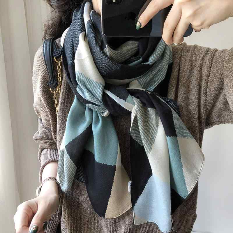 幅：90cm長さ: 190cm