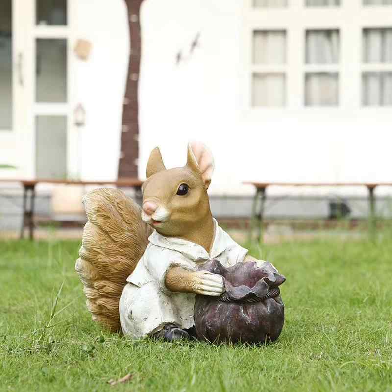 ガーデンオーナメント 置物 ミニチュア 雑貨 装飾 インテリア ホームデコレーション アニマルオブジェ 造園 庭 合成樹脂 かわいい リス材質：合成樹脂