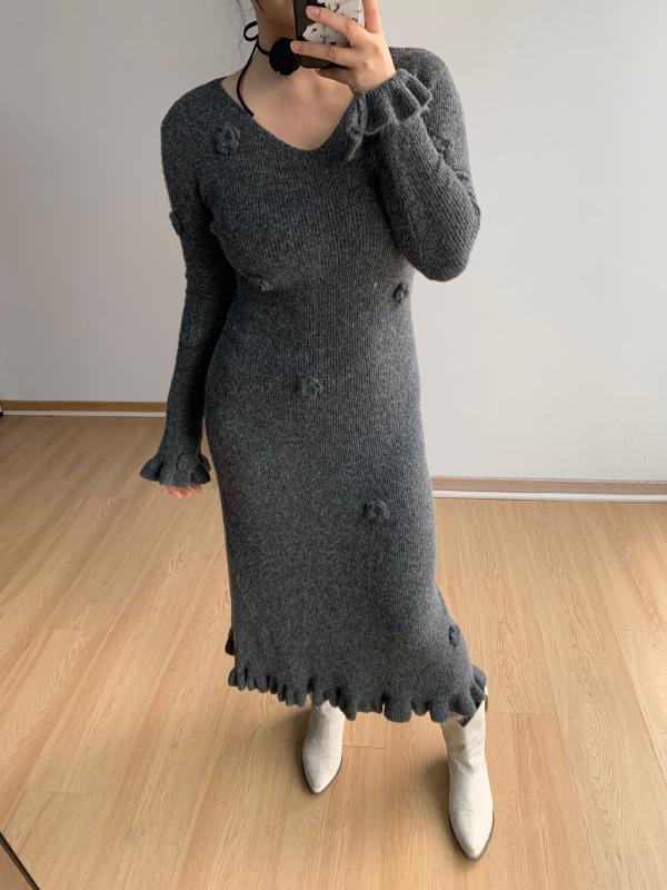 ワンピース 大きいサイズ ぽっちゃり レディース 春秋 長袖 Vネック 裾 フリル 二ット ロング 丈 スカート シンプル 上品 おしゃれ