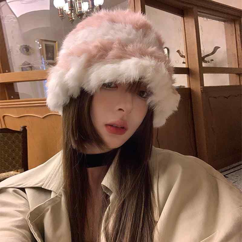 メイン素材: ファー混紡適用季節：秋と冬