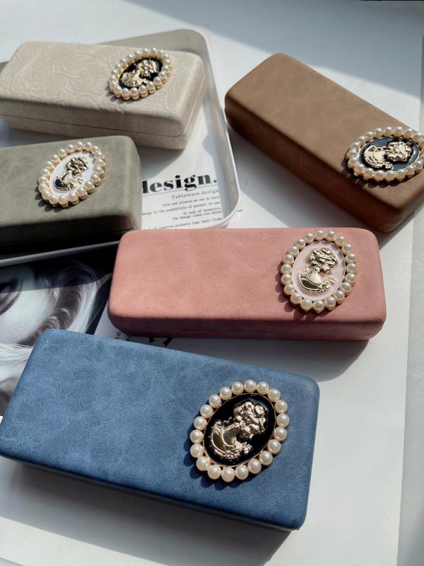 メガネケース おしゃれ レトロ レディース 落下防止 丈夫 ポータブル 大容量 サングラス収納 ボックス 多用途 パール ハード 黒 青 白