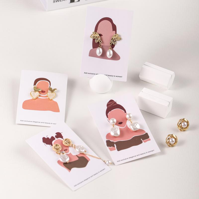 アクセサリー 収納 カード ホルダー ディスプレイ 卓上 インテリア 雑貨 小物 紙 ピアス ユニーク おしゃれ アート モデル 写真 撮影 小道具