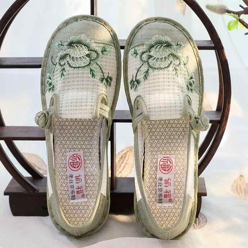 つま先: ラウンドトゥソール素材: ラバー内側素材: 布インソール素材: PU表面素材：メッシュ