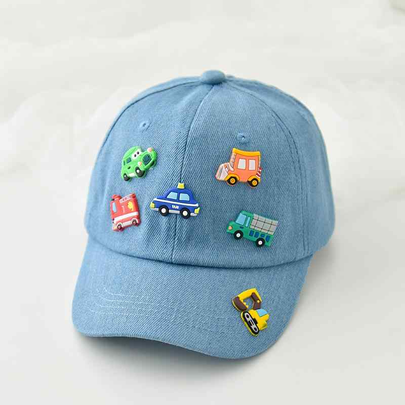 帽子周囲：調節可能な帽子周囲