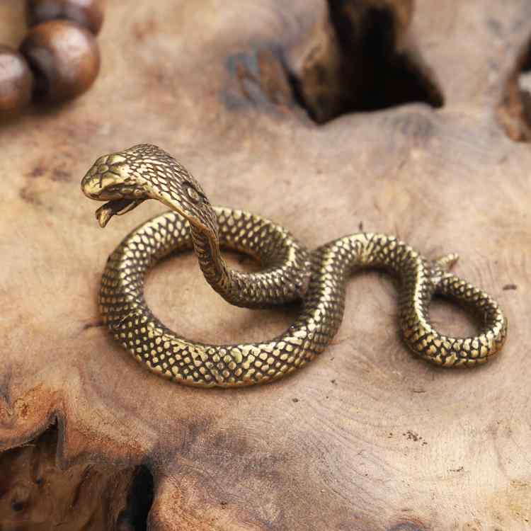 ヘビ 置物 銅 像 コブラ 装飾品 インテリア オフィス デスクトップ 工芸 風水 巳 干支 真鍮 レトロ コレクション シンプル 滑らか 小さめ
