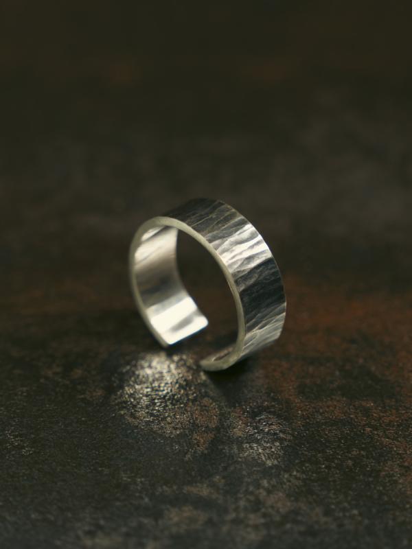 アクセサリー 指輪 男女兼用 ハンドメイド レトロ シルバー オープン リング フリーサイズ シンプル 大ぶり 個性的 カジュアル おしゃれ カップル ペア