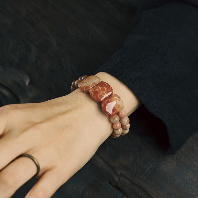ブレスレット レディース メンズ アクセサリー 小物 手首 おしゃれ エスニック 真鍮 サンゴ サンダルウッド ビーズ 男女兼用 カップル 夫婦 お揃い ペア
