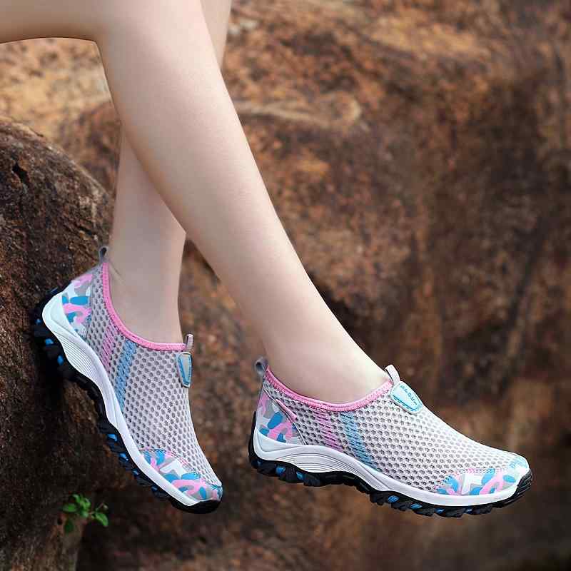 機能: 衝撃吸収.通気性.軽量閉鎖方法: スリーブ重量: 0.4KG時期:夏アウトソール素材：耐摩耗性滑り止めラバーインソール素材: EVAフォームインソール機能: ミディアムサポートインソール表面素材：メッシュ生地