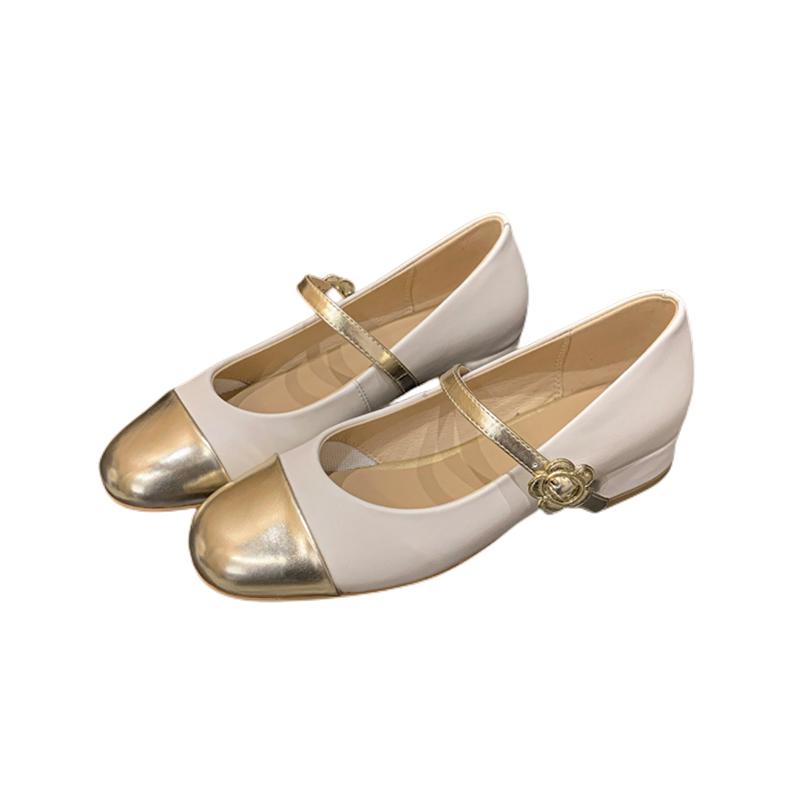 留め具: ワンタッチバックルパターン: カラーマッチングヒールの高さ: ローヒール ソール素材: ラバー 開口部の深さ: 浅い