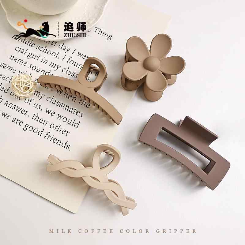 ヘアクリップ 大きめ まとめ髪 夏 後頭部 女性用 ハーフアップ 飾り つや消し アクセサリー 韓国 樹脂 マット カジュアル 普段使い お出かけ シンプル 無地 おしゃれ 茶色