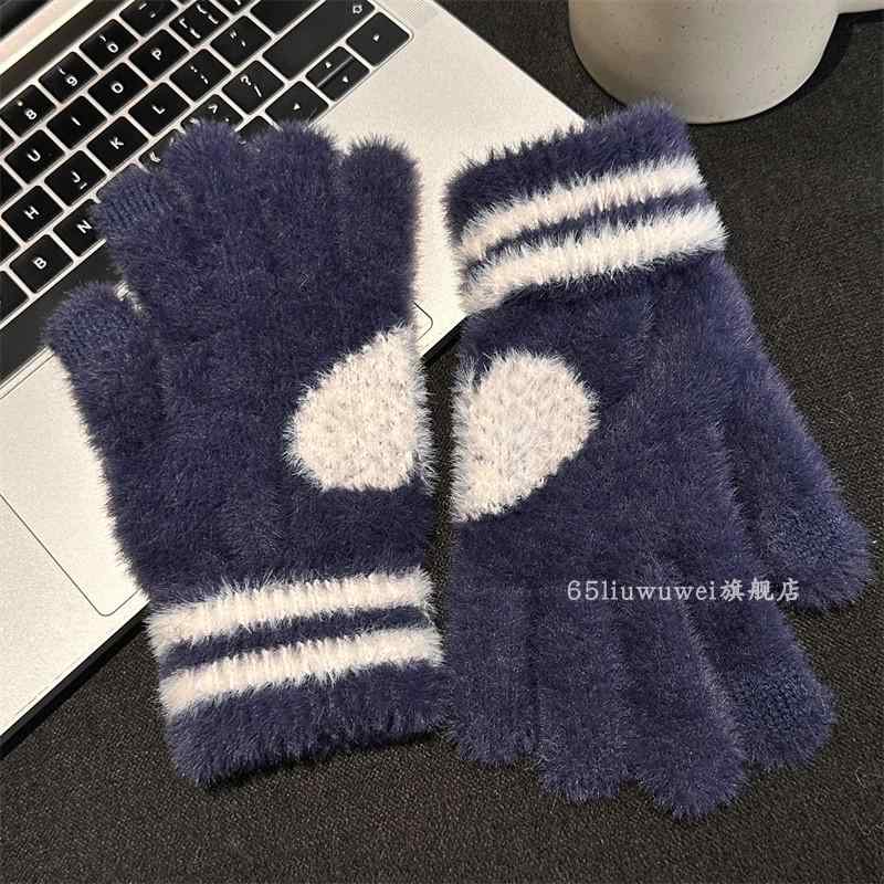 手袋 レディース 韓国 秋冬 かわいい 厚手 暖かい 五本指 グローブ スマホ対応 防寒 防風 通学 普段使い お出かけ プレゼント クリスマス ハート ふわふわ ピンク 黒 白