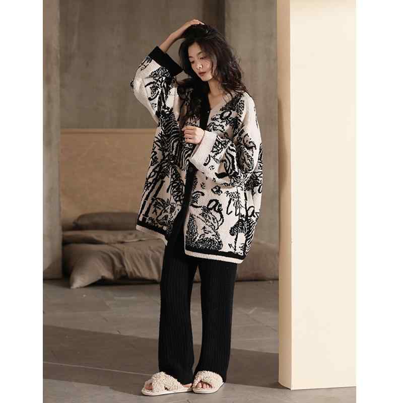 服の詳細: プリント生地の通称：コーラルフリース生地ウエスト ：ゴム該当シナリオ: レジャーホーム適用季節：冬厚さ: 厚手袖丈：長袖襟のタイプ: Vネック