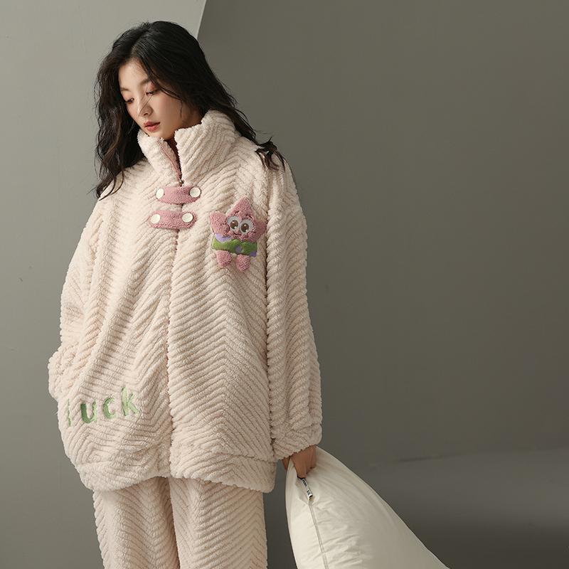 服の詳細: 刺繍生地の通称：コーラルフリース生地ウエスト ：ゴム該当シナリオ: レジャーホーム生地素材構成：ポリエステル繊維適用季節：冬厚さ: 厚手袖丈：長袖襟のタイプ: スタンドカラー