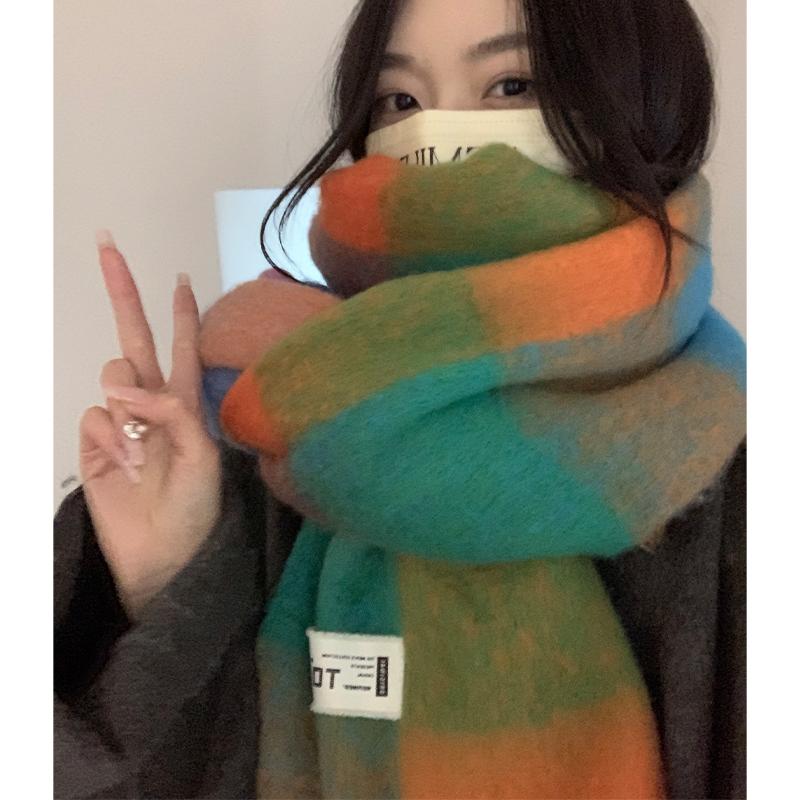 マフラー レディース かわいい 女性 婦人 ティーン 韓国 冬 厚手 暖かい 保温 ショール カジュアル 普段使い 通勤 通学 ギフトオレンジ 青 緑 カラフル チェック 柄 フリンジ ロング