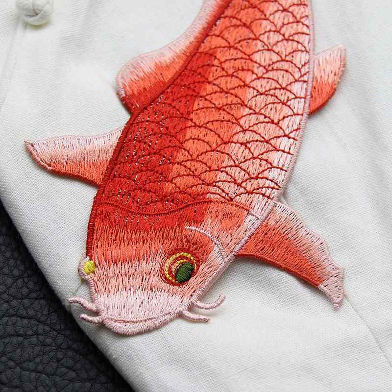 ワッペン 刺繍 縫い付けタイプ 鯉 大小サイズ 布パッチ 衣類 手芸 DIY材料 装飾パーツ ジャケット シャツ おしゃれ 接着剤なし 赤 水墨色