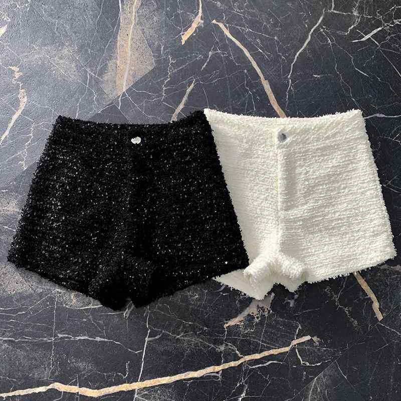 レディースパンツウエスト高さ：ハイウエストパンツ丈：ショートパンツ女性のパンツタイプ: ストレートパンツ素材構成: ポリエステル繊維