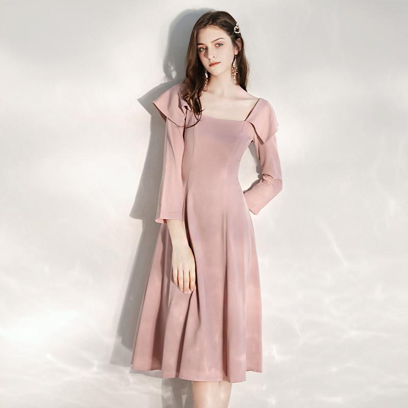 ・スタイル: ・ネックライン: スクエアネック・袖丈: 七分袖・袖タイプ: レギュラー・ウエストライン: ミドルウエスト・シルエット: Aライン・丈: ミドル丈.ロング丈（ウエスト絞り）.ショート丈・柄: 無地・デザイン: ジッパー・カラー...