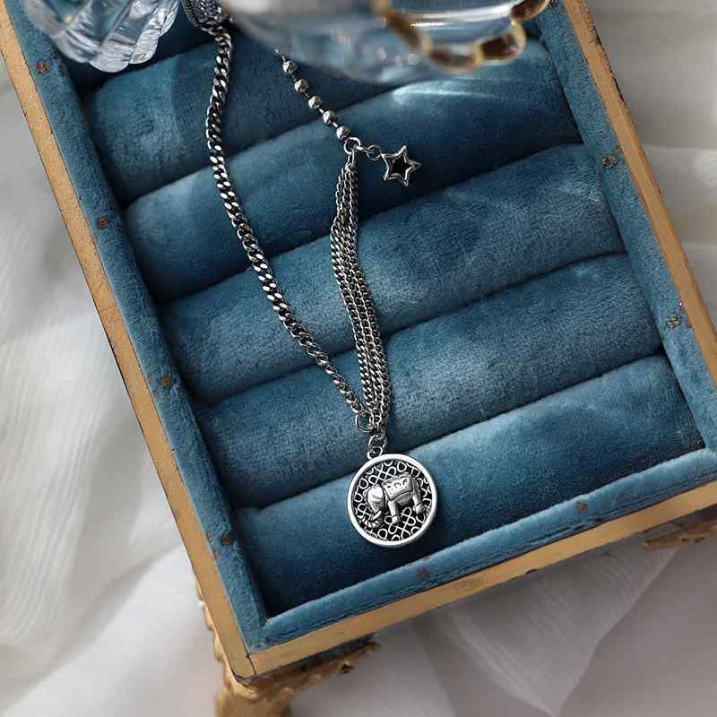 ・カテゴリ: アクセサリー・スタイル: レトロ.宮廷風・金属素材: 925シルバー・ペンダント素材: シルバー・チェーン素材: シルバー・柄: クマ.ブタ.小動物・対象性別: 女性・周長: 21cm〜50cm・延長チェーン: 10cm以下・...