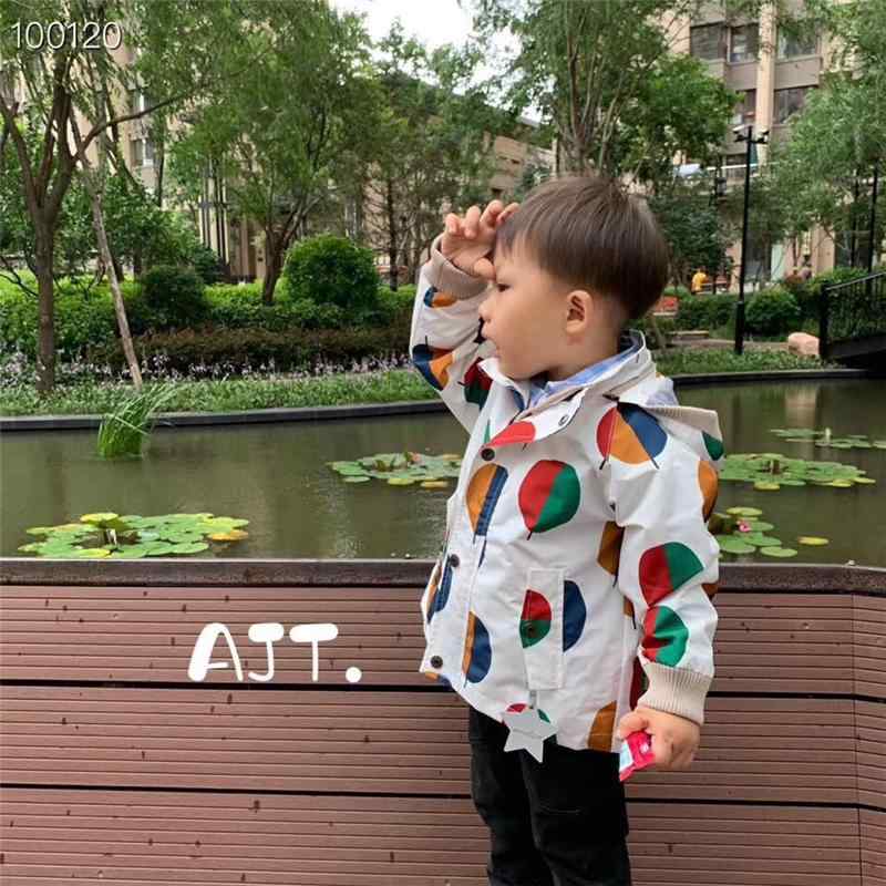 ・カテゴリ: ジャケット・スタイル: 風・主な素材: ポリエステル・裏地素材: 綿・ネックライン: スタンドカラー・前開き: ジッパー・フード: 取り外し可能・丈: ミドル丈・柄: ナマケモノ柄.木の葉柄.バナナ柄・対象年齢: 2歳〜9歳・...