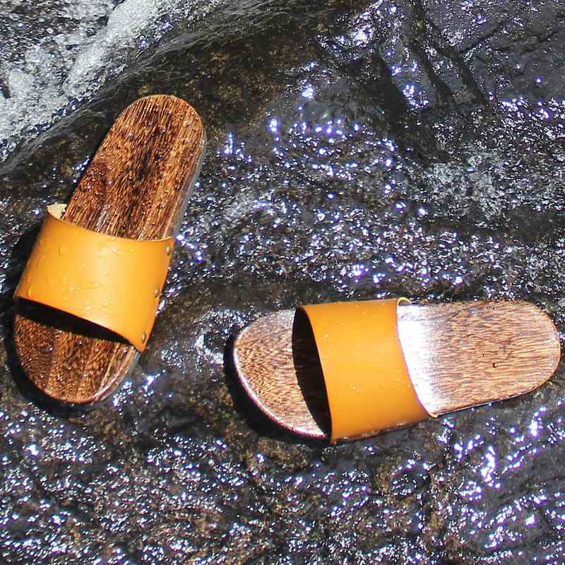 ・カテゴリ: サンダル・・アッパー素材: マイクロファイバー・靴底素材: ゴム・柄: 無地・ヒール: フラット・カラー展開: ブラック.グリーン.グレー.ブルー.ホワイト.ブラウン.レッドブラウン.ダークイエロー・サイズ展開: 25 26 ...