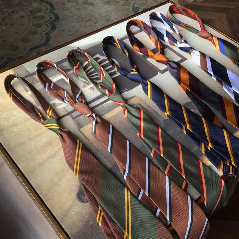 ・素材: ポリエステル・柄: ストライプ・スタイル: カジュアル・裏地素材: 混紡・仕上げ: 先染め・タイプ: アローヘッド型ネクタイ・ネクタイ幅: 普通（約7cm-12cm）・全長: 約150cm