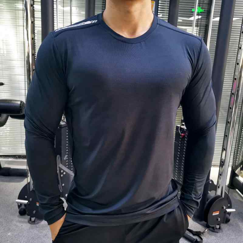 ・サイズ展開: M.L.XL.XXL.XXXL・カラー展開: ダークグレー.ロイヤルブルー.レイクブルー.ワインレッド・袖丈: 長袖・着丈: ヒップ丈・フィット: ルーズフィット・性別: メンズ・用途: ウェイトトレーニング・主な素材: ポ...