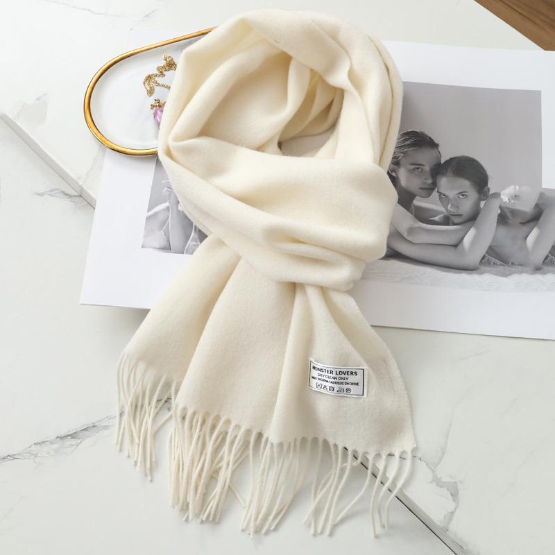 ・カテゴリ: マフラー・スタイル: 風・主な素材: ウール・ウール番手: 17番手・デザイン: フリンジ・幅: 約32cm・長さ: 約180cm・形状: 長方形・柄: 無地・機能: 保温・対象: 男女兼用・カラー展開: キャメル.ブラック....