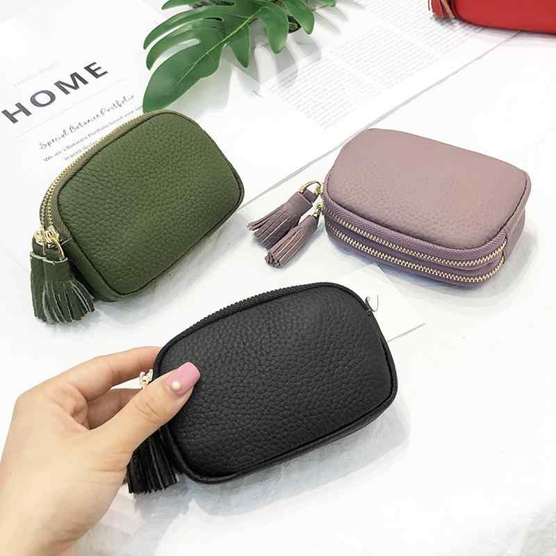 ・素材: トップグレイン牛革・裏地素材: ポリエステル・タイプ: ショートウォレット・スタイル: ナチュラル・柄: 無地・デザイン要素: ライチグレイン柄・形状: 横長・開閉方式: ファスナー・折数: 1つ折り・内部構造: 小銭入れ.IDポ...