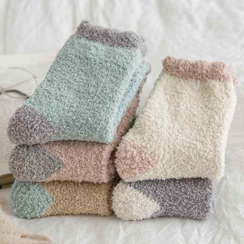 ・カテゴリ: ソックス・機能用途: ルームソックス・スタイル: スウィート・対象性別: 女性・主な素材: 綿・柄: 無地・厚さ: 厚手・筒丈: ミドル丈・カラー展開: ライトグレー.ブルーグリーン.オフホワイト.ピンク.ライトブラウン・サイ...