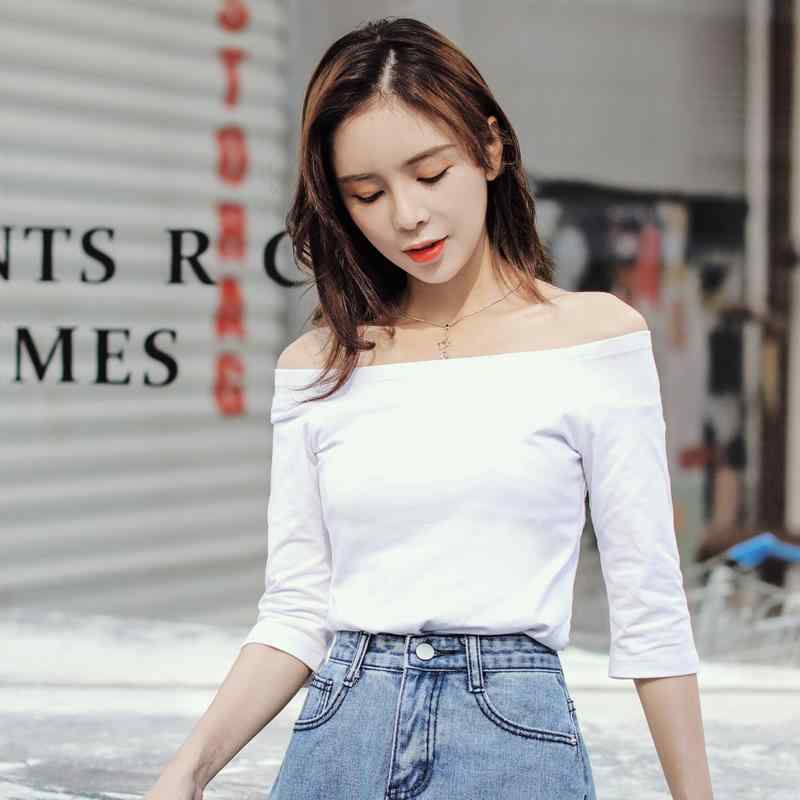 ・サイズ展開: S.M.L.XL.XXL・柄: 無地・スタイル: オフィス・ネックライン: オフショルダー・カラー展開: ホワイト.ブラック・袖タイプ: レギュラー・袖丈: 5分袖・厚さ: レギュラー・着丈: レギュラー・フィット: スリム...