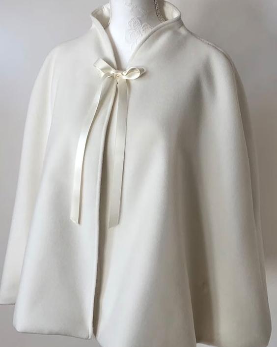 素材: ポリエステル サイズ: フリー カラー: オフホワイト