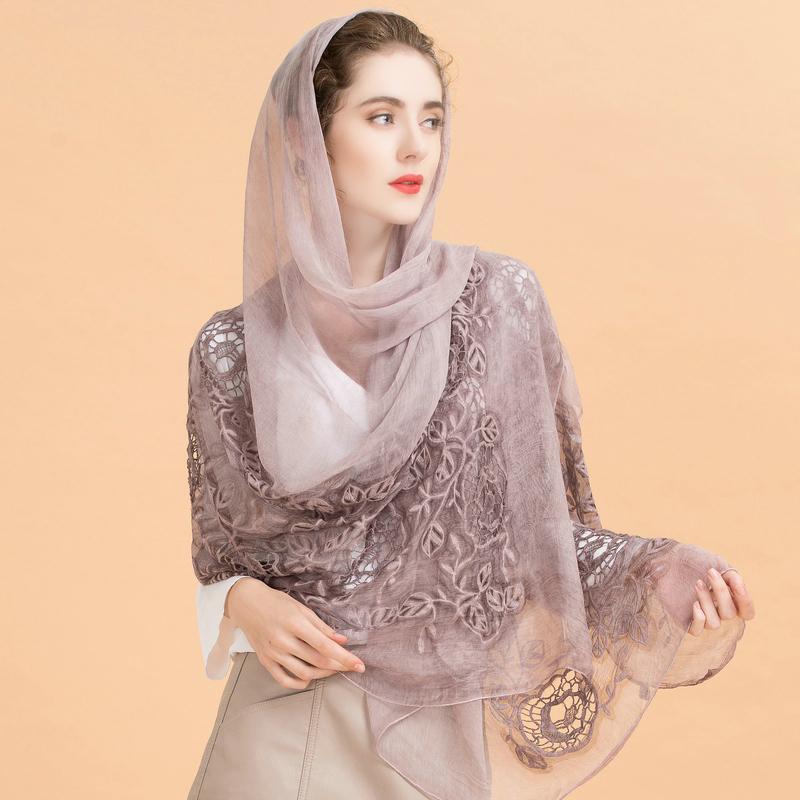 ・カテゴリ: スカーフ.ストール・素材: ・性別: レディース・スタイル: 風・柄: 植物花柄・形状: 長方形・デザイン: 刺繍・機能: 多機能・幅: 110cm・長さ: 180cm・カラー展開: グレー.ブラック.パープル.レッド.グリー...