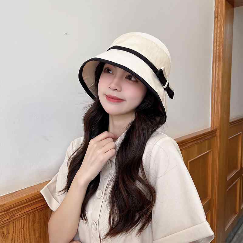 サイズ: フリー スタイル: エレガント 対象: 女性 デザイン: リボン付き カラー: ホワイト.ブラック.カーキ つばの形状: ショートブリム 帽子の形: ラウンドトップ タイプ: バケットハット