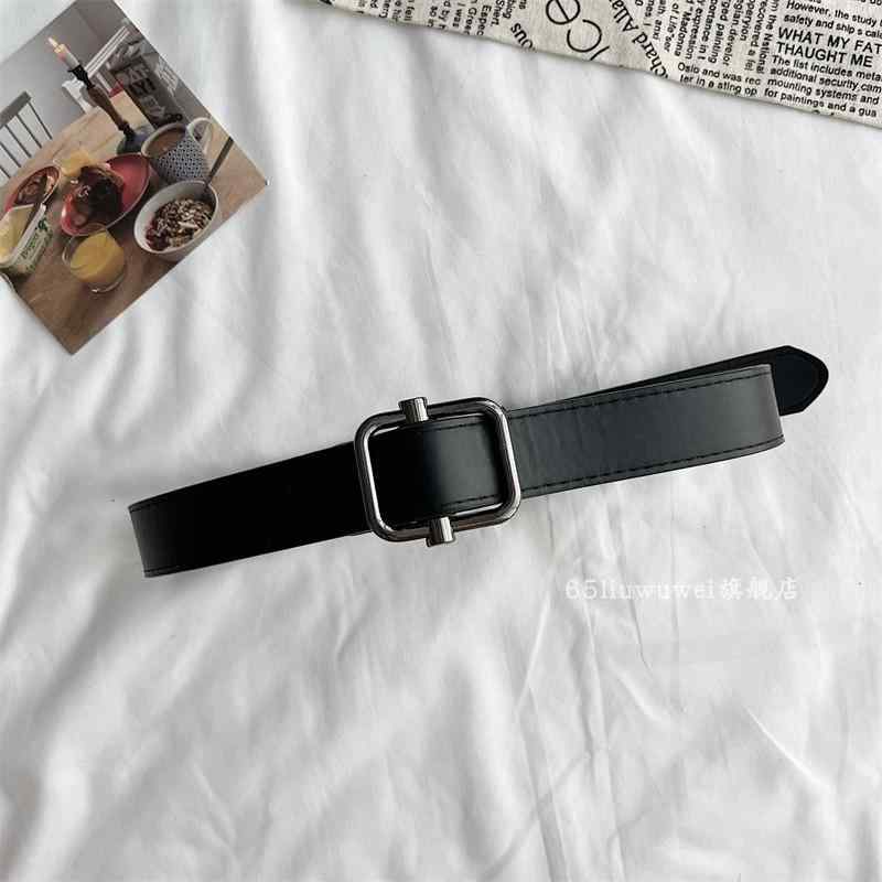 主素材: 合皮（PU） 性別: 男女兼用 デザイン: ベルト ベルトデザイン: 無地 カラー: ブラック 要素: 光沢感 ベルトバックル素材: 合金 バックルタイプ: 平滑バックル 長さ: 1周分 幅: 3cm