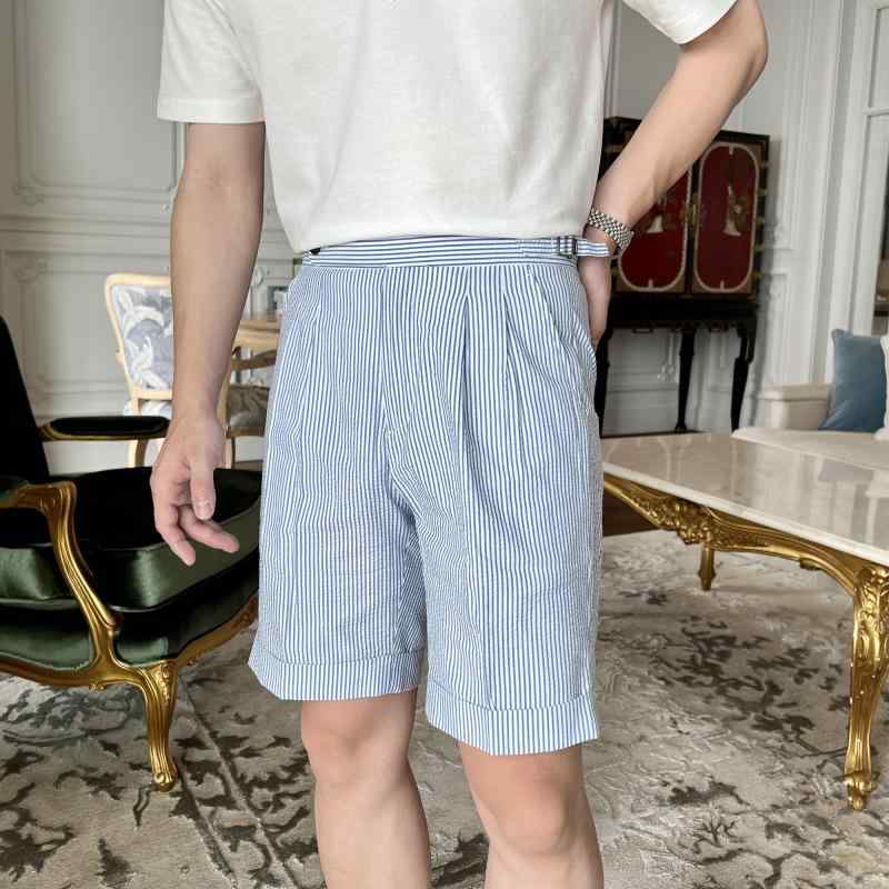 服装バージョン：ストレート詳細: ポケットパンツ丈：ショートパンツ（膝上まで着用）生地: 綿ポリエステル素材構成:綿58.ビスコースファイバー(ビスコース)42適用季節：夏伸縮性：やや伸縮性ありパターン: ストライプ