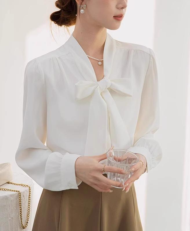 ブラウス レディース 春 トップス 長袖 パフスリーブ シャツ リボンタイ 通勤 シンプル オフィス カジュアル エレガント おしゃれ 白 青