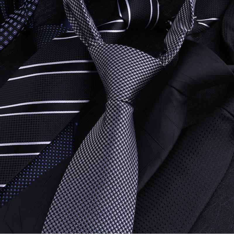 質地: 蚕糸 柄: ストライプ 包装種類: カラー: ワインレッド.ピンクのチェック.グレーの細かいチェック.パープルのパターン.ブルーストライプ.シャンパンカラー.パープルチェック.黒と紫のドット.ライトブルーとダークブルーストライプ.ブ...